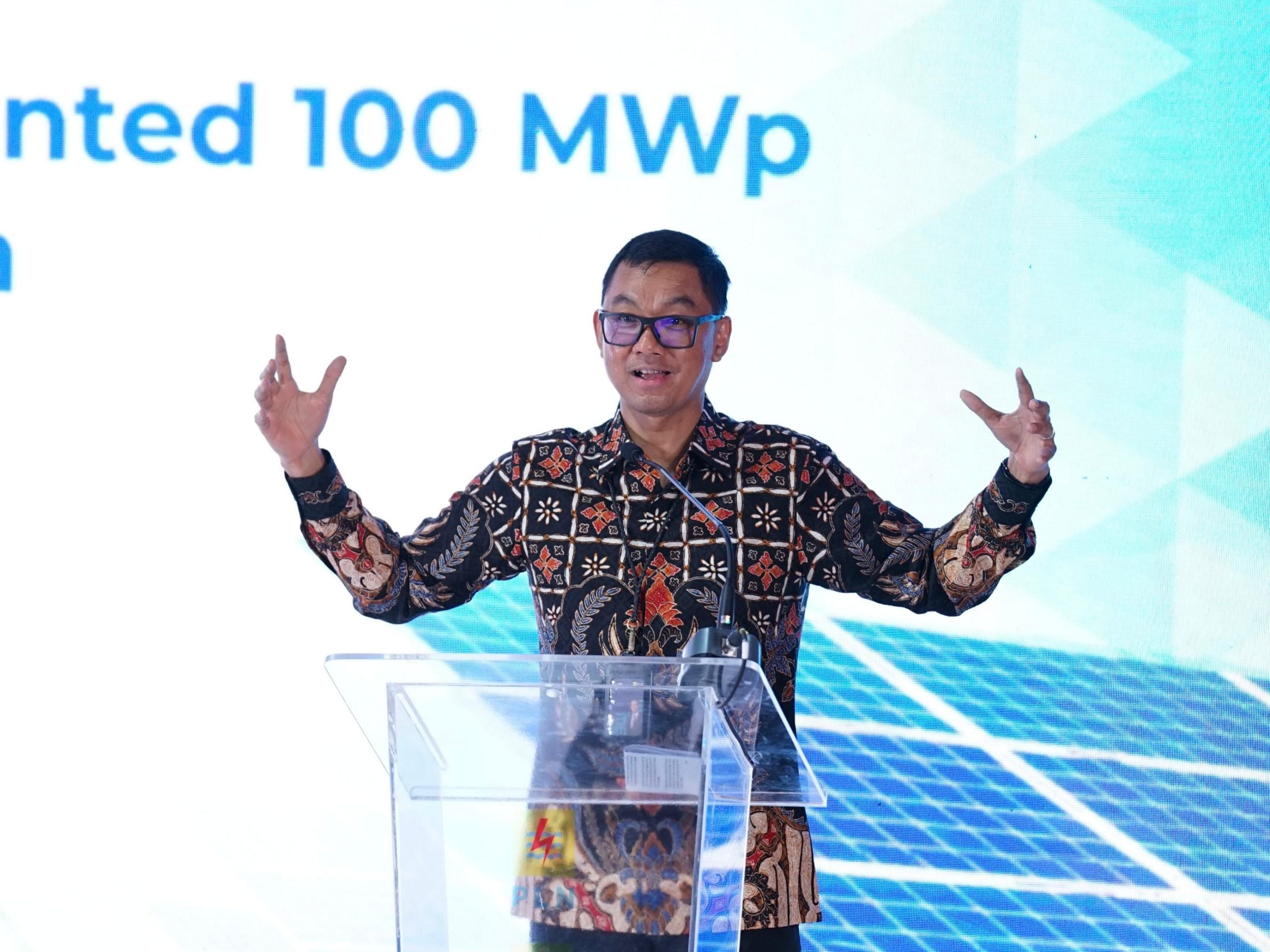 PLTS Ground-Mounted Terbesar Di Indonesia dibangun di Purwakarta ...